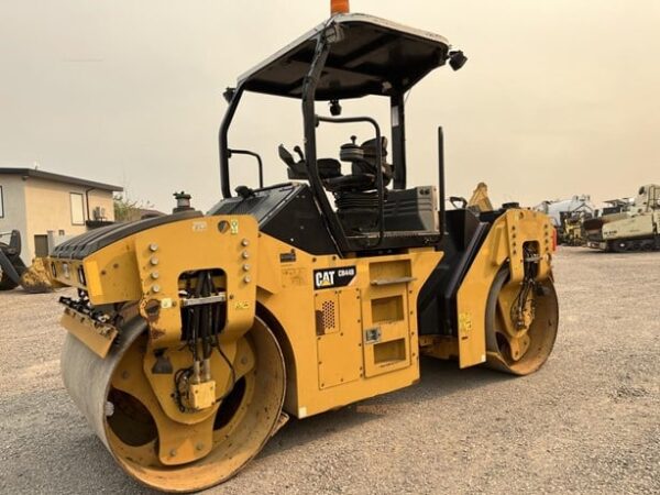 CAT CB44B Double Drum Roller | Quotor