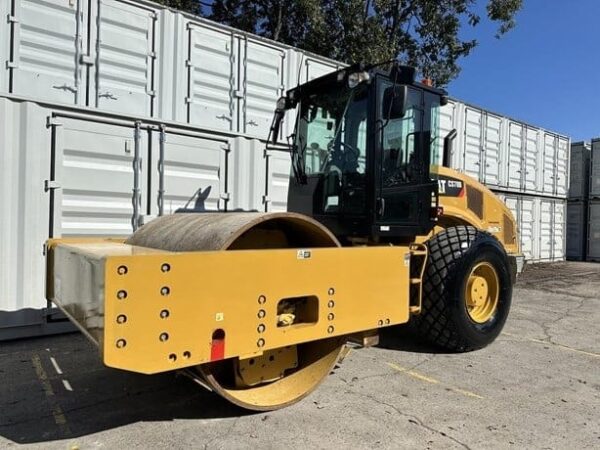 CAT CS78 Smooth Drum Roller | Quotor