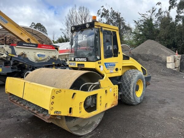 BOMAG BW211 Smooth Drum Roller in Albury, NSW | Quotor
