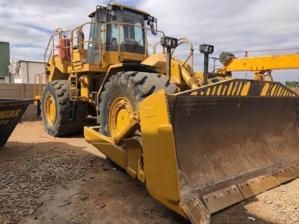 Main Differences Between Wheel and Track Dozers | Quotor